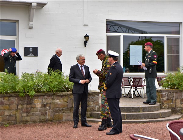 Kolonel Tom Bilo bevelhebber van Special Operations Regiment – Hola ...