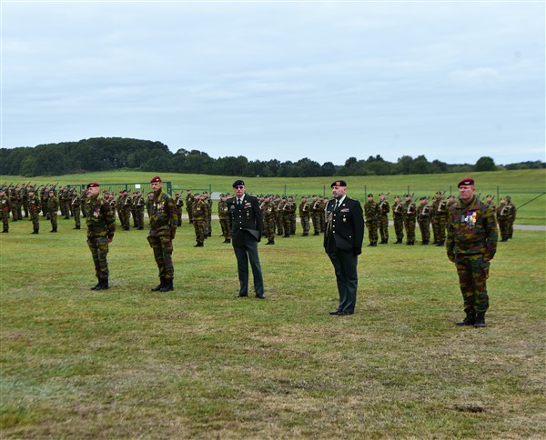 Kolonel Tom Bilo bevelhebber van Special Operations Regiment – Hola ...