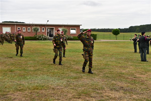 Kolonel Tom Bilo bevelhebber van Special Operations Regiment – Hola ...