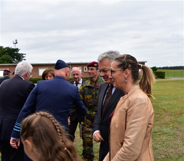 Kolonel Tom Bilo bevelhebber van Special Operations Regiment – Hola ...