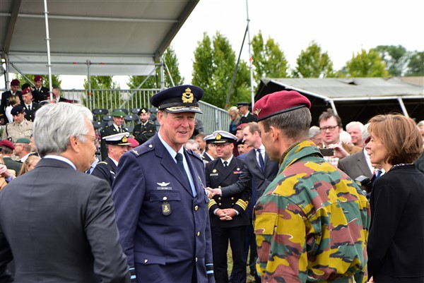 Kolonel Tom Bilo bevelhebber van Special Operations Regiment – Hola ...